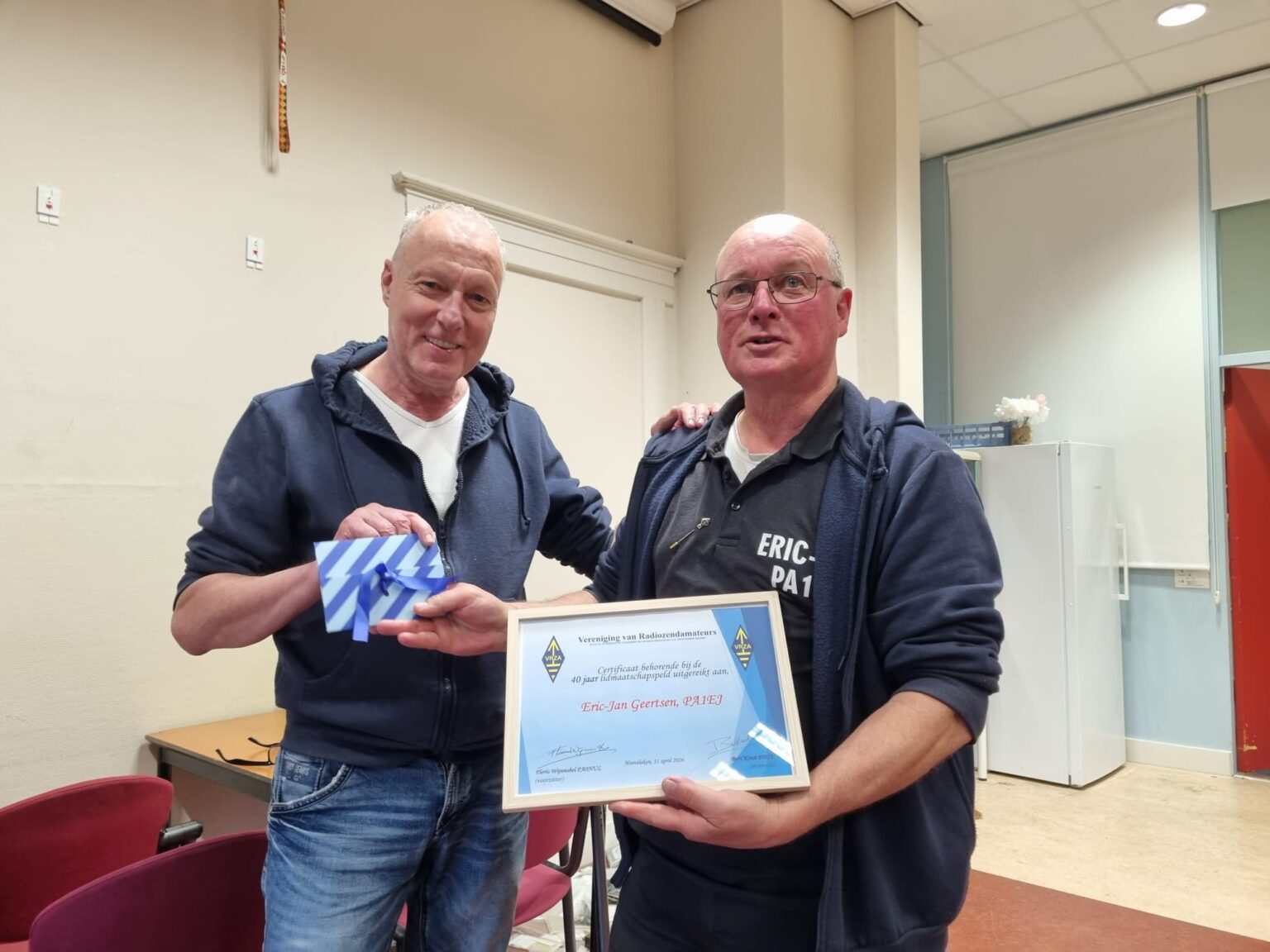 Zendamateur Eric-Jan Geertsen gehuldigd vanwege 40-jarig jubileum ...