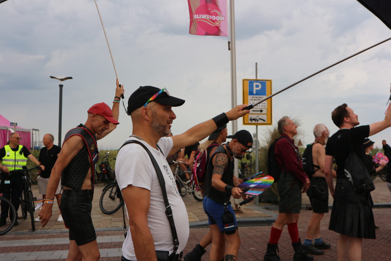 Teruglezen: dit was Roze Zaterdag in Noordwijk - Bollenstreek Omroep